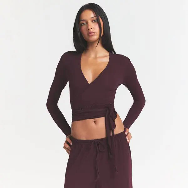 SKIMS Cloud Sleep Wrap Top | Red
