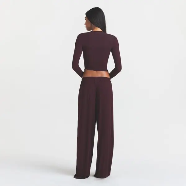SKIMS Cloud Sleep Wrap Top | Red