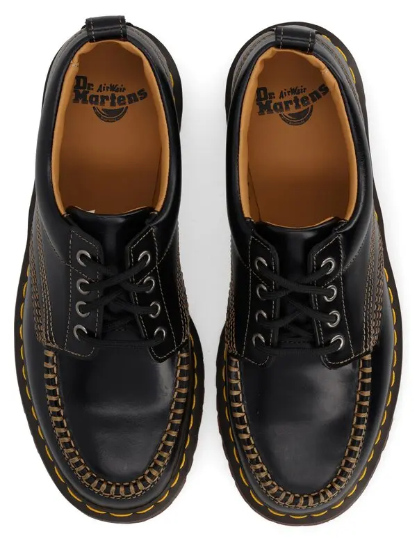 Dr. Martens Stringata "lowell Moc Toe - Black