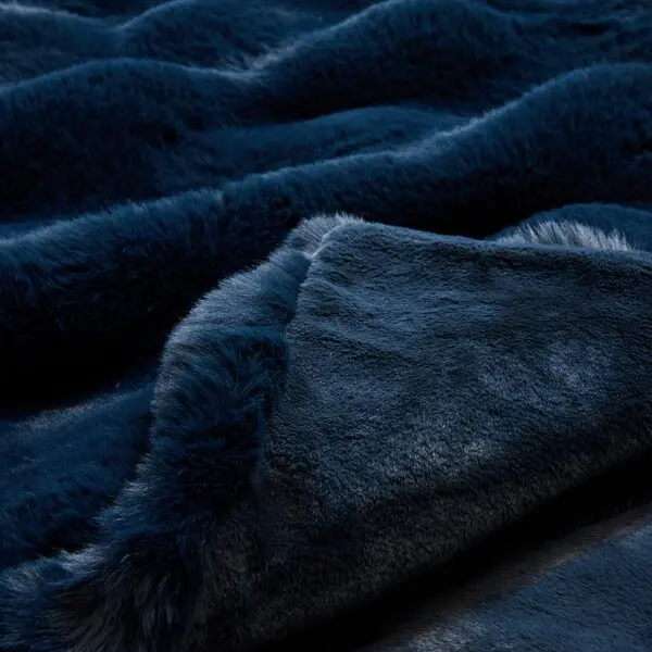 HUDSON PARK COLLECTION Bubble Faux Fur Throw Blanket - Navy