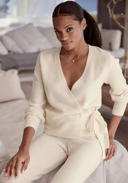 LASCANA Wrap Sweater