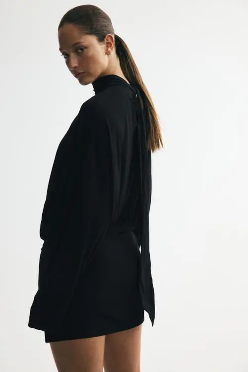 H&M Batwing-sleeved Tie-detail Dress - Black