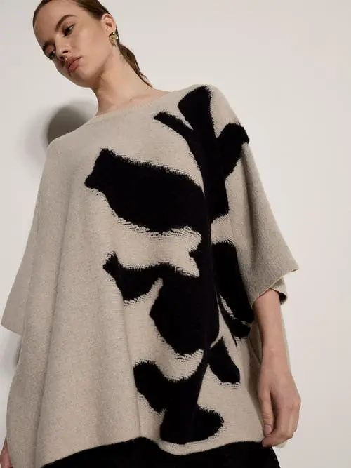 APRICOT Side Fluffy Flower Cape Jumper
