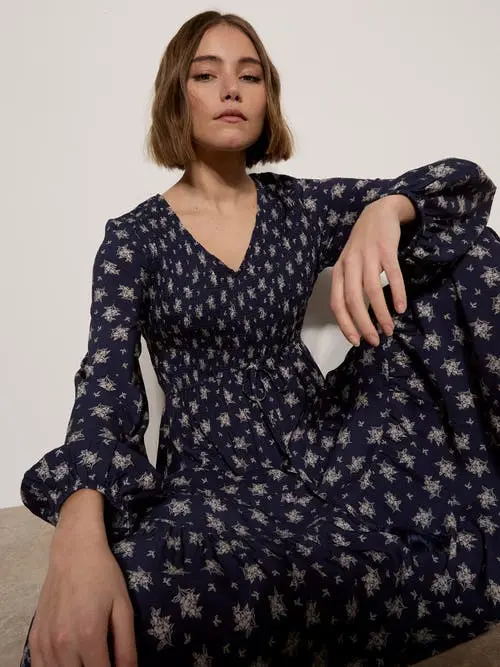APRICOT Mono Bouquet Midi Dress