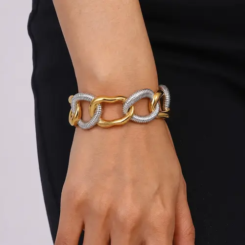 ALAIS BRANCHE Natalie Hollow Chain Cuff Bracelet - Gold