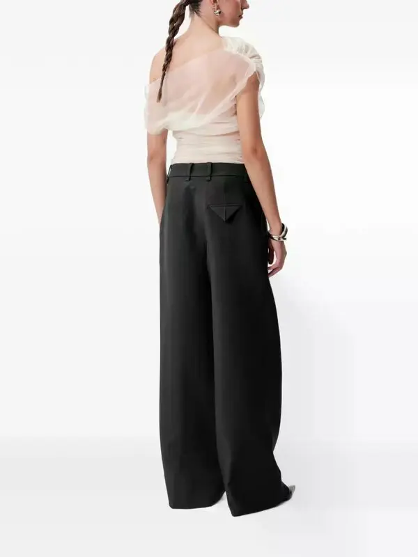 CONCEPTO Blur Off-shoulder Sheer Blouse