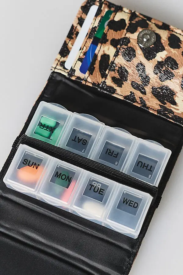 MIAMICA Leopard Prt Snap Pill Case
