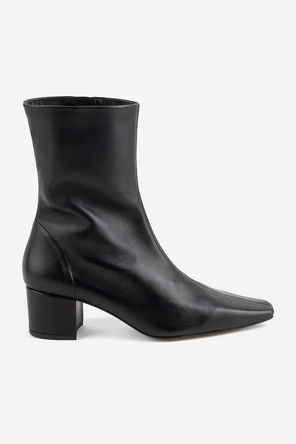 Intentionally Blank Carlton Ankle Boots - Black