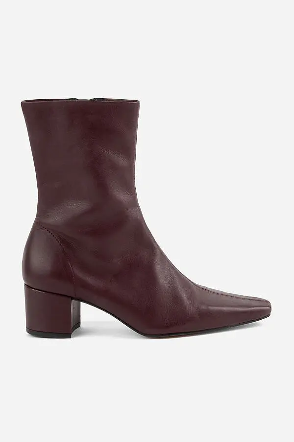 Intentionally Blank Carlton Ankle Boots - Wine