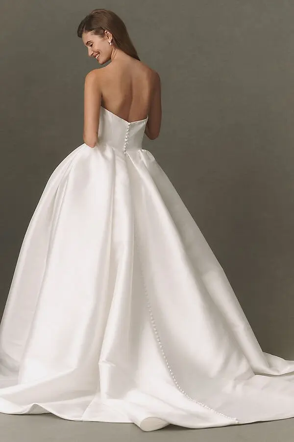 PRONOVIAS Exclusive: Nelya Gown