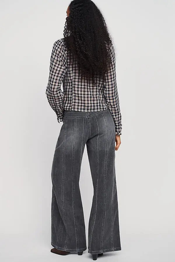PILCRO Drift Mid-rise Flared Jeans