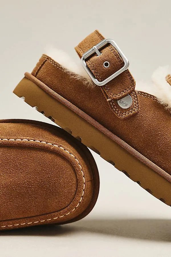 UGG Goldenstar Evela Clogs - Chestnut