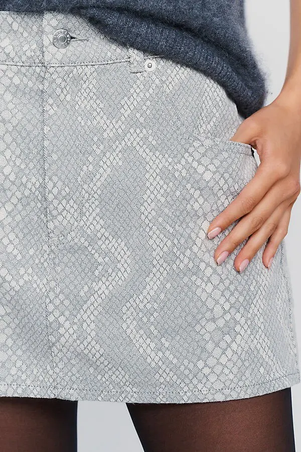 Rolla's 90s Denim Mi Skirt