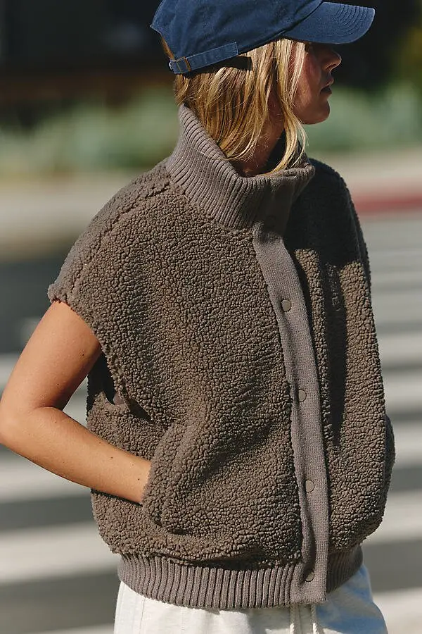 Daily Practice Ketic Move Vest Jacket - Stone