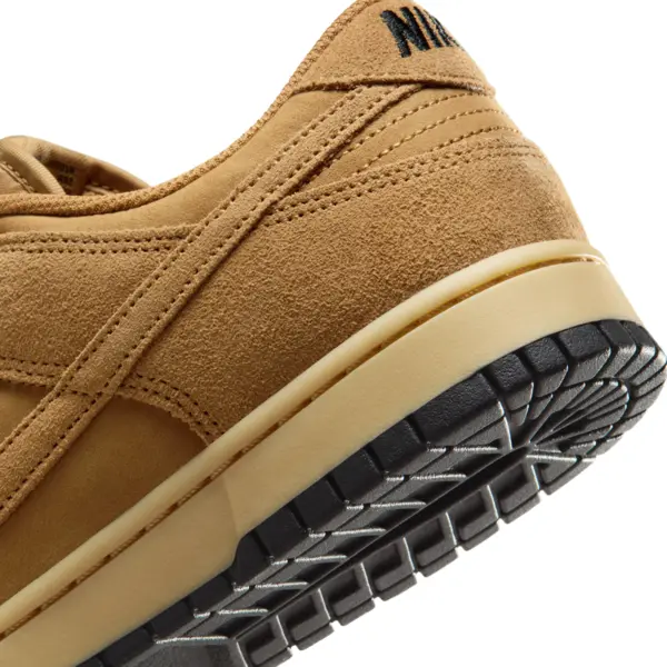 Nike Dunk Low Retro Se Shoes - Brown