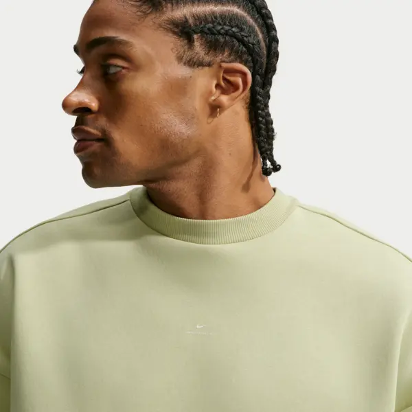 Nike Standard Issue Therma-fit Basketball Crew