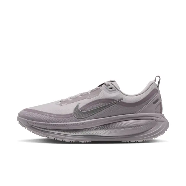 Nike Vomero 18 Gore-tex Waterproof Road Running Shoes With Reflective Accents - Grey