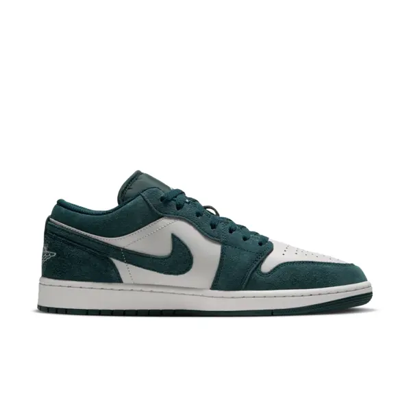 JORDAN Air 1 Low Shoes - Green