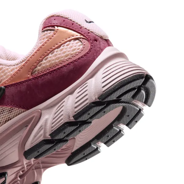 Nike V5 Rnr Lx Shoes
