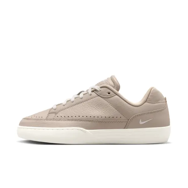 Nike Tennis Centre Shoes - Brown