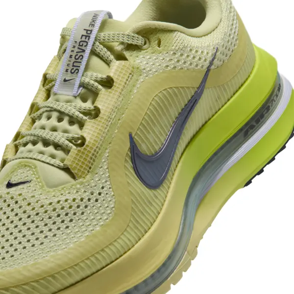 Nike Pegasus Premium Road Running Shoes - Green