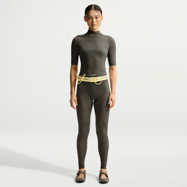 Nike Skims Weightless High-waisted V-panel Leggings