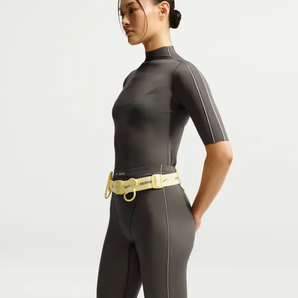 Nike Skims Weightless High-waisted V-panel Leggings