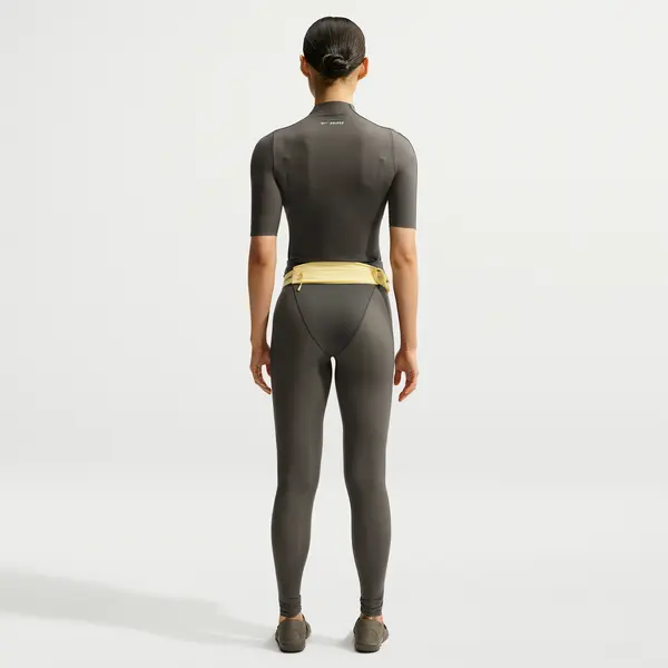 Nike Skims Weightless High-waisted V-panel Leggings