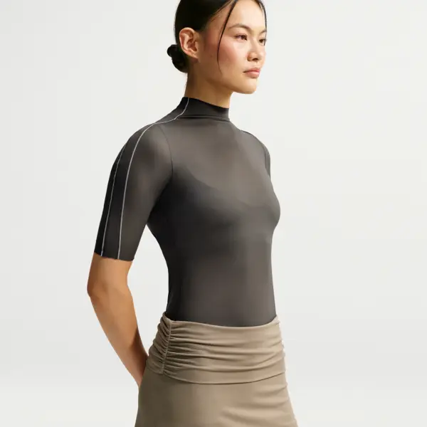 Nike Skims Weightless Short-sleeve T-shirt