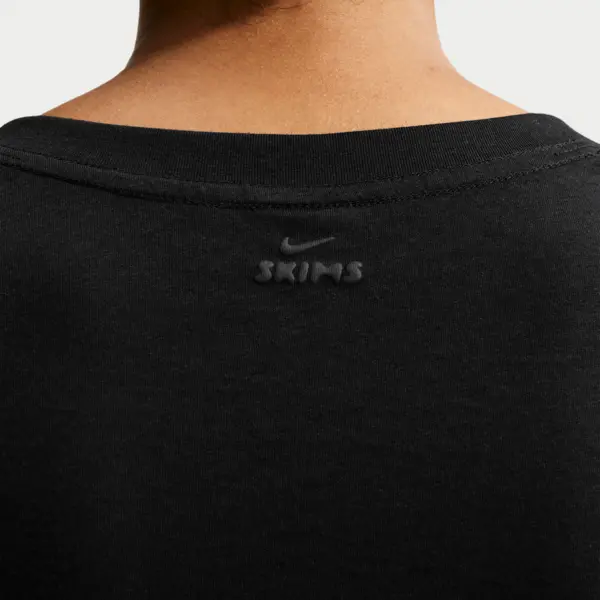 Nike Skims Performance Cotton Blend V-neck Cropped Twist Short-sleeve Top
