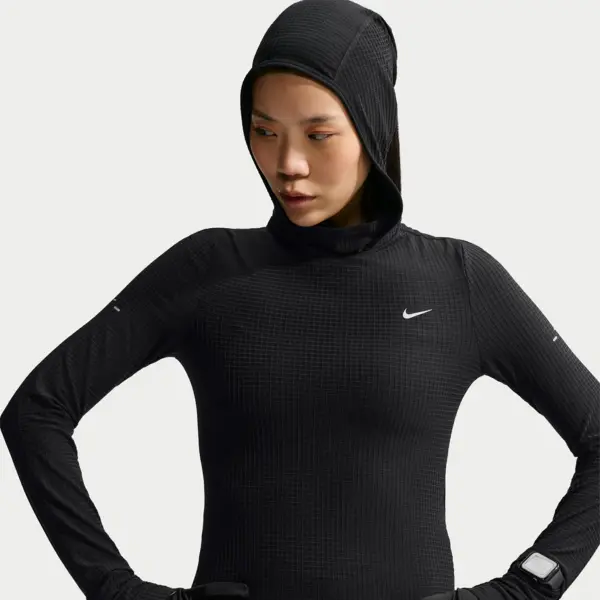 Nike Swift Therma-fit Long-sleeve Hooded Running Top