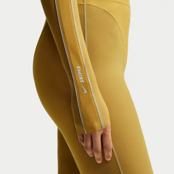 Nike Skims Weightless Mock-neck Long-sleeve Top