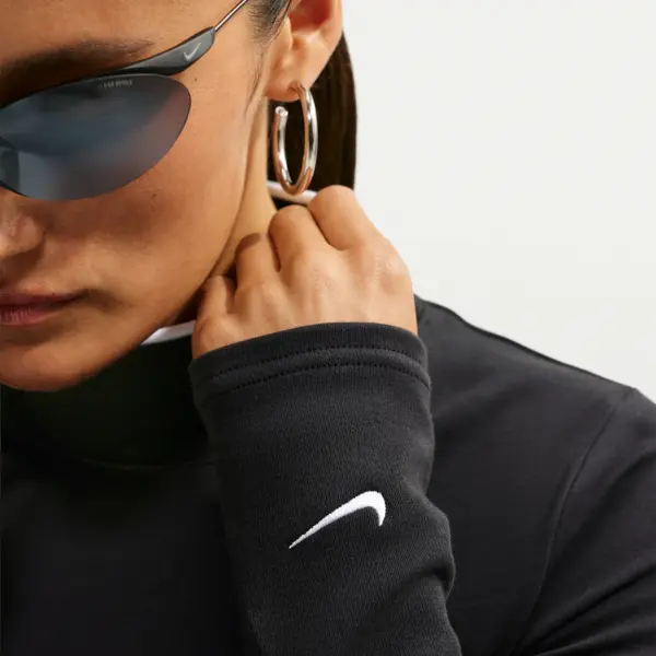 Nike Sportswear Tight Long-sleeve Mock-neck Top
