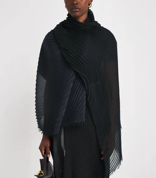 Issey Miyake Gradation Ramie Pleats Scarf