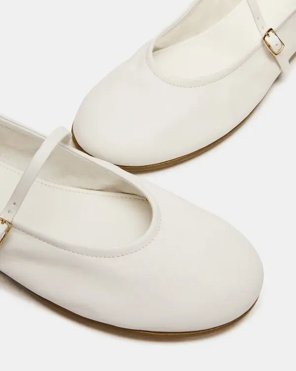 Steve Madden Besette Ballet Flats