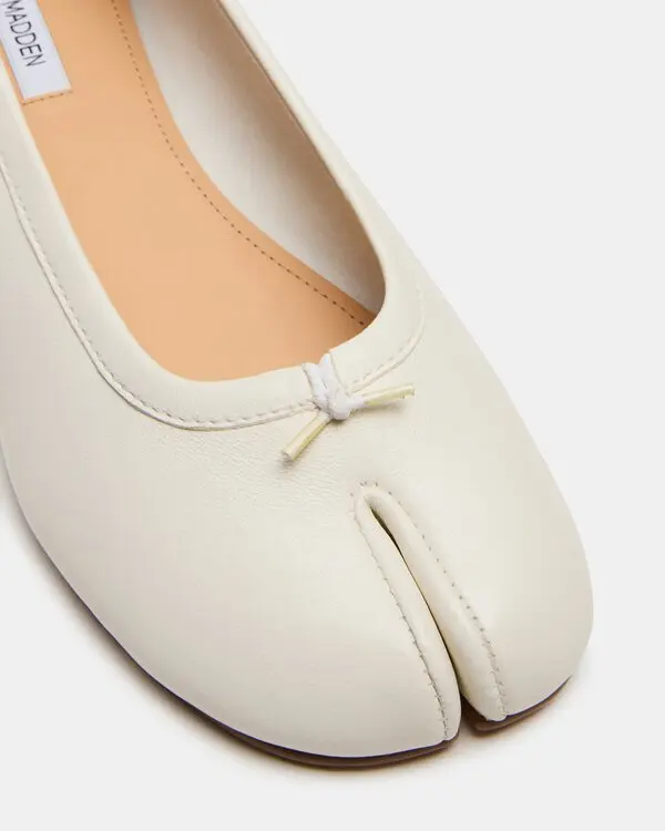 Steve Madden Calico Ballet Flats