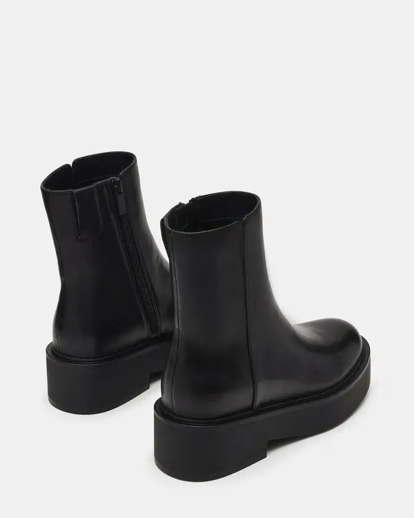Steve Madden Jaxin Ankle Booties
