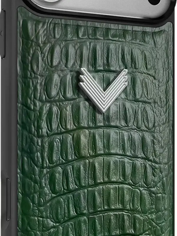 VELANTE Alligator-effect Leather Phone Case