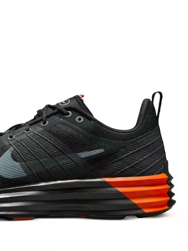 Nike Lunar Roam Sneakers