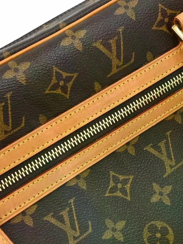 LOUIS VUITTON 2002 Gm Monogram Cite Handbag