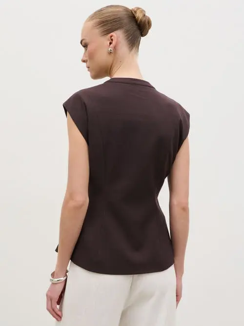 PRETTY LAVISH Hollyn Sleeveless Waistcoat