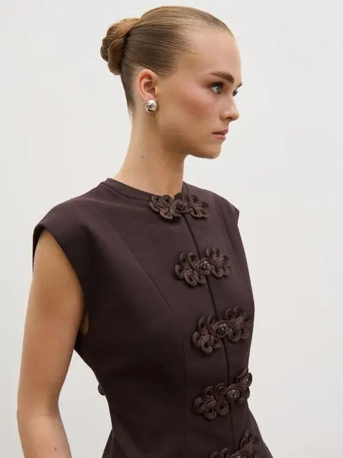 PRETTY LAVISH Hollyn Sleeveless Waistcoat