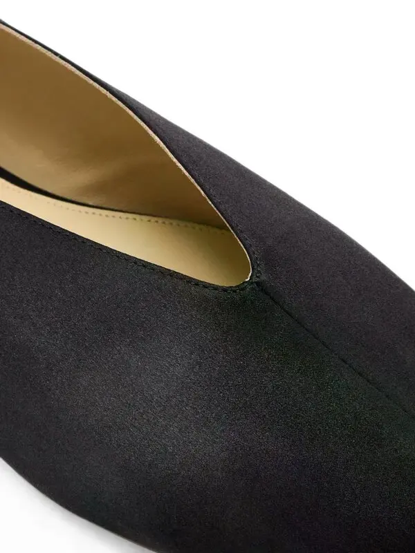 Le Monde Beryl Olympia Crystal-embellished Satin Ballet Flats