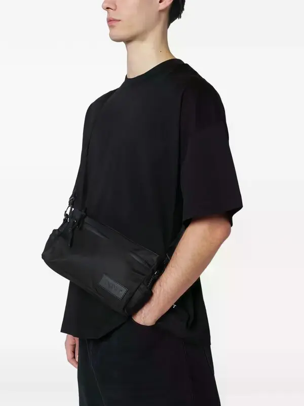 DONE! Logo-detail Shoulder Bag