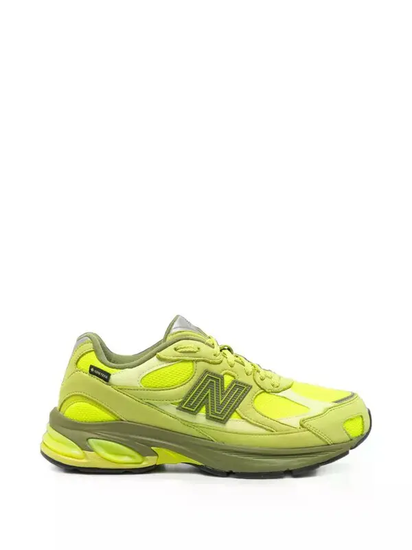NEW BALANCE Gore-tex Panelled Sneakers