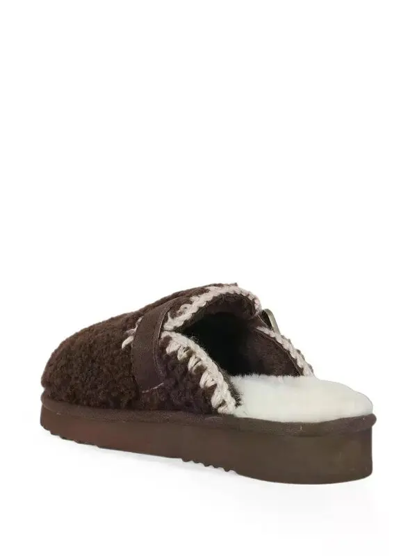 Mou Curly Buckle-fastening Slippers