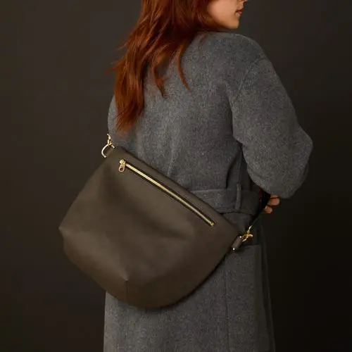 ALLEGORIE Pineapple Hobo Fanny Bag