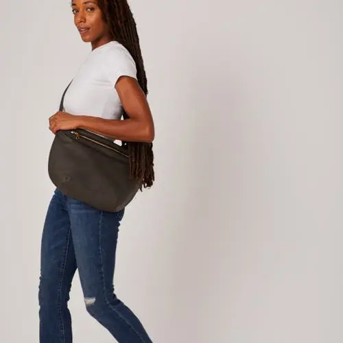 ALLEGORIE Pineapple Hobo Fanny Bag