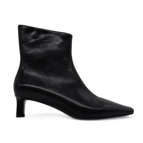 AMIE RAFA Tess Kitten Heel Booties - Black