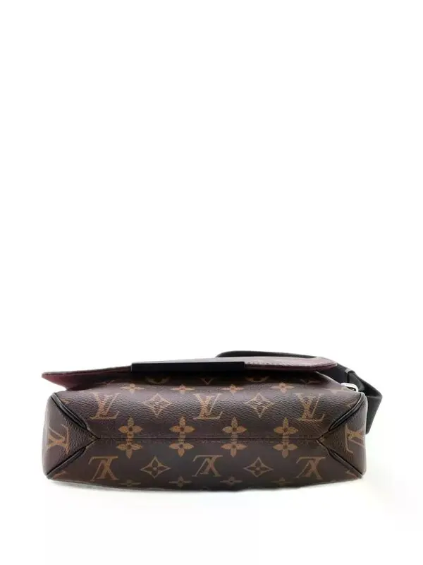 LOUIS VUITTON District Messenger Bag Macassar Monogram Canvas Pm Crossbody Bag